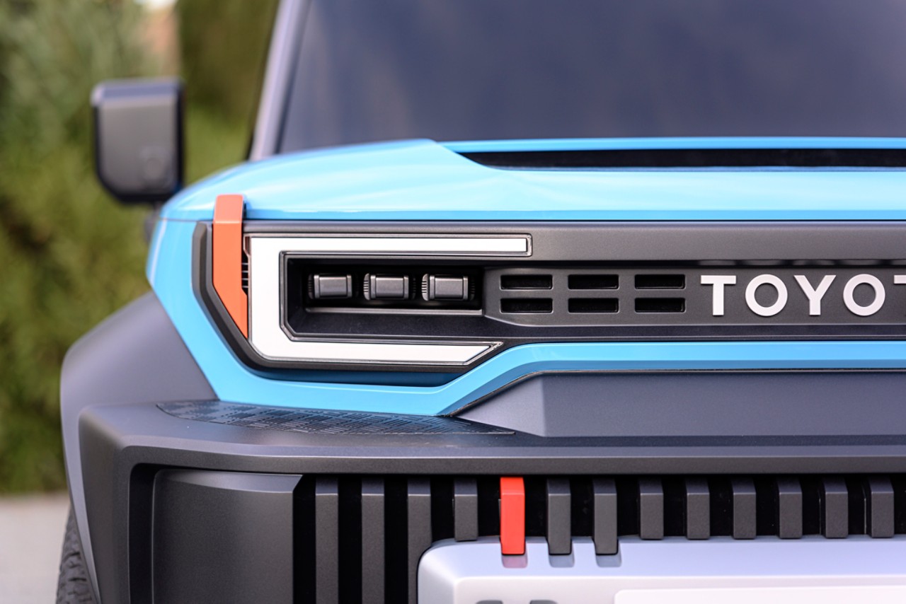 COMPACT CRUISER CONCEPT, LIVE IN THE CITIES YET SPEND TIME IN NATURE